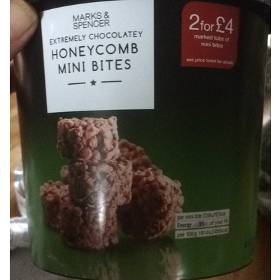 Carbs in Marks & Spencer Honeycomb Mini Bites, Extremely Chocolatey ...